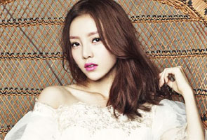 '컴백' 카라, 도도 청순함을 입은 ‘얼음 공주’ 변신 - 스타연예 - KBS연예