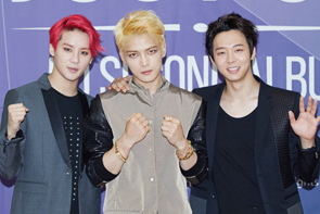 JYJ, 콘서트 앞서 쇼케이스로 새 앨범 맛보기 - 스타연예 - KBS연예