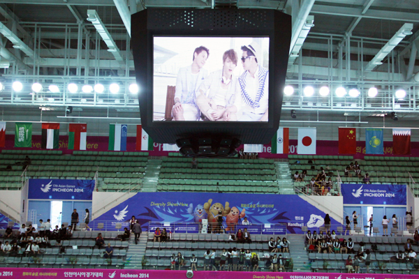 인천AG 쉬는 시간동안 깨알같은 JYJ 감상 - 스타연예 - KBS연예