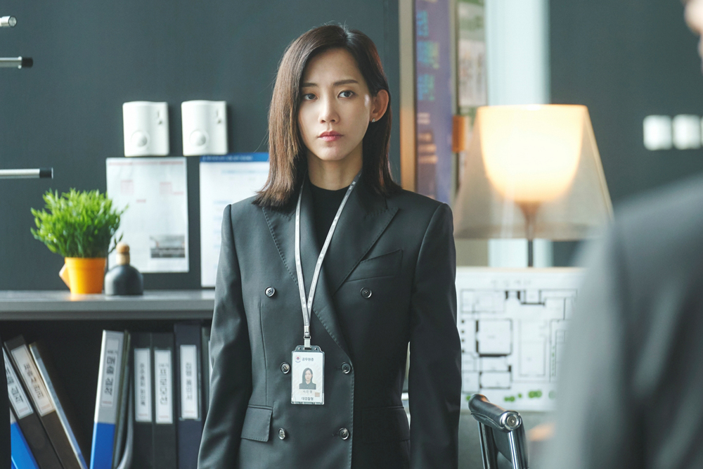 집념의 검사 신현빈, 다채로운 모습 보여드릴 수 있을 것 (재벌집 막내아들) - 스타연예 - KBS연예