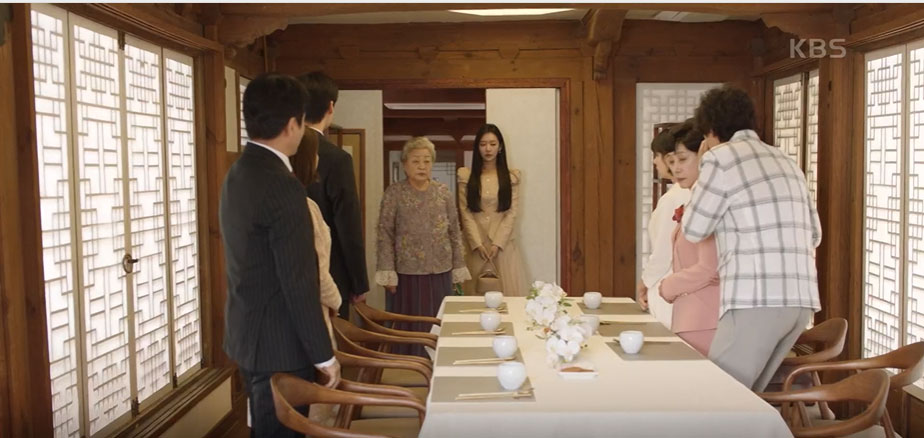 [진짜가 나타났다] 안재현+백진희 상견례 장소에 나타난 강부자+차주영 - 스타연예 - KBS연예