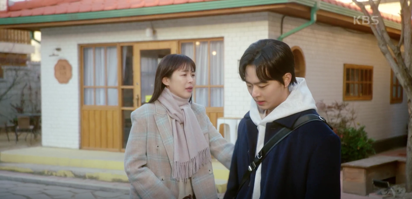 [삼남매가 용감하게] “네 잘못 절대 아니야” 정우진 위로하며 어릴 적 생각한 이하나 - 스타연예 - KBS연예