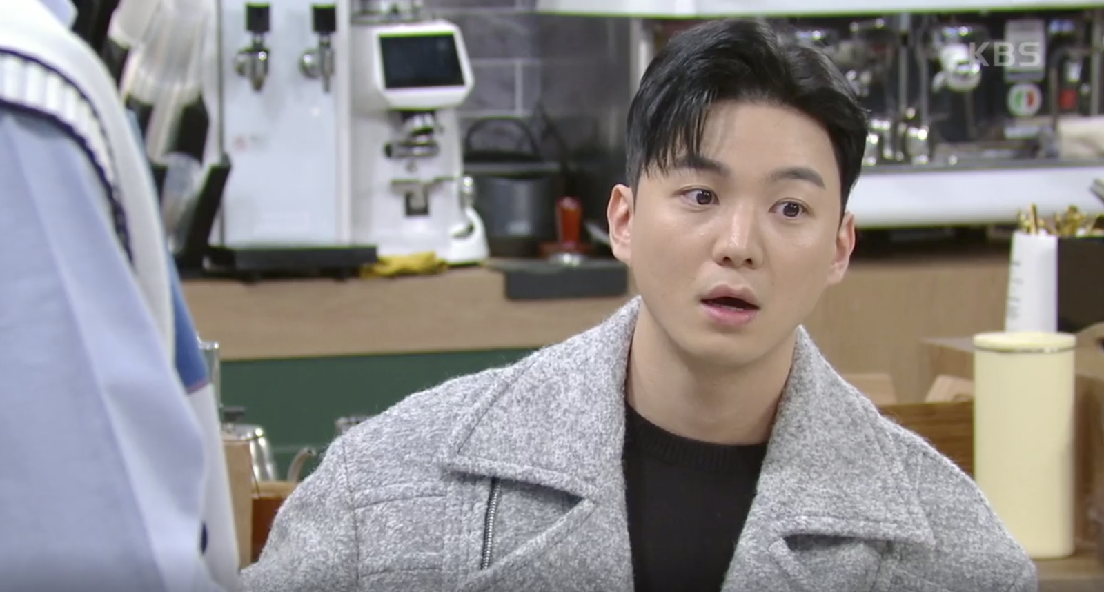 [우당탕탕 패밀리] 짝사랑 실연에 복잡한 가족사 스트레스까지... 한계 부딪힌 강다빈 - 스타연예 - KBS연예