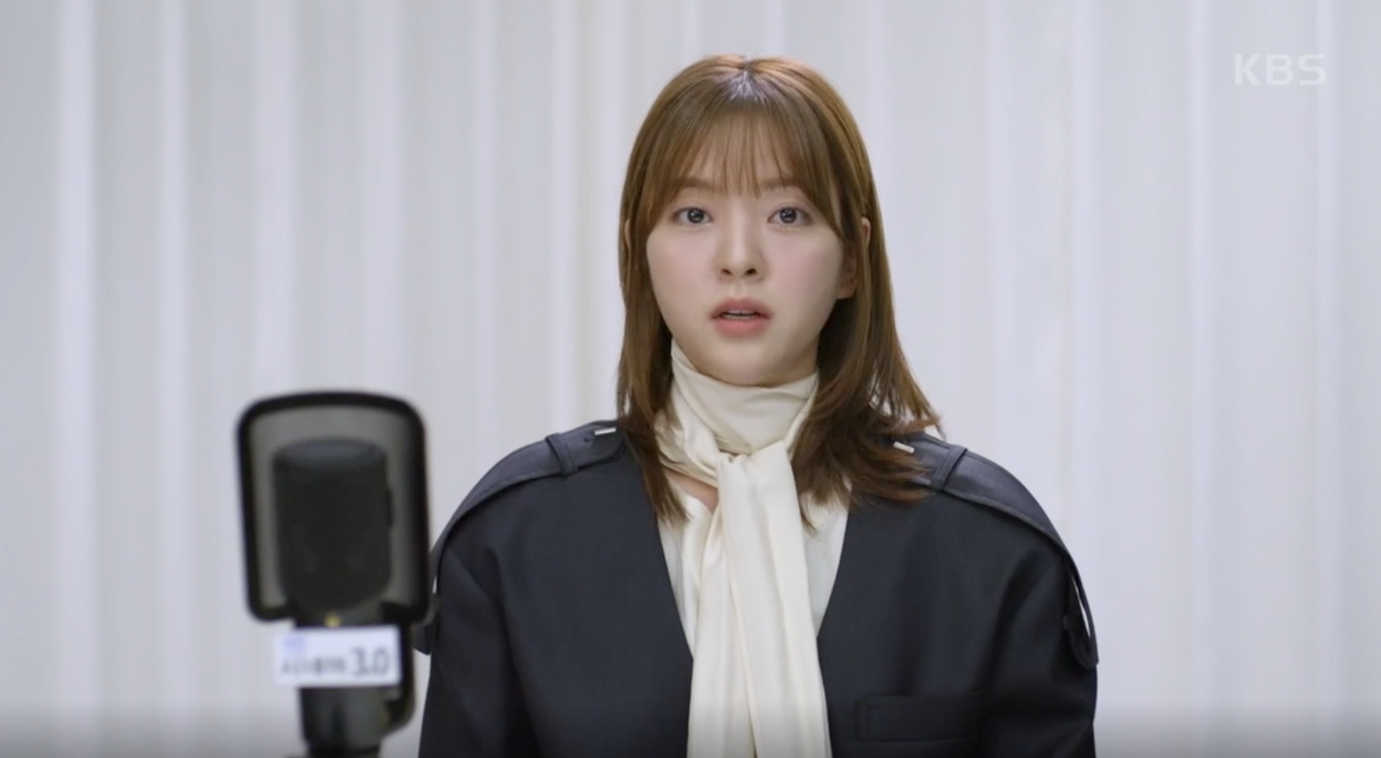 [우당탕탕 패밀리] “저와 감독님은 연인 사이가 아닙니다” 인터뷰 통해 이도겸에 이별 통보하는 남상지 - 스타연예 - KBS연예