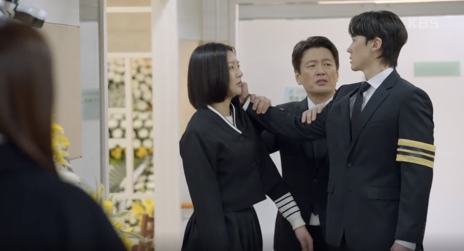 [피도 눈물도 없이] 상복 입고 YJ 일가 능멸하는 하연주에 눈 돌아간 장세현 “당장 벗어!” - 스타연예 - KBS연예